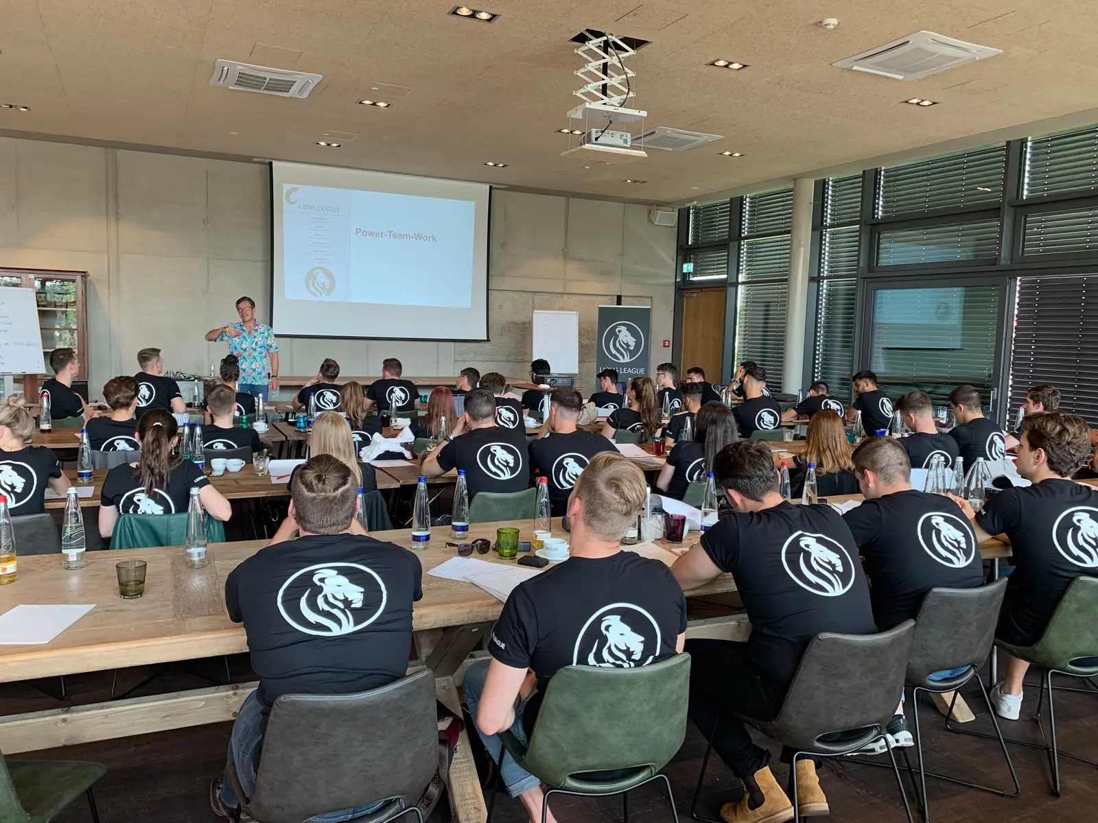 LIONS LEAGUE | Unser Team, für deinen geschäftlichen Erfolg